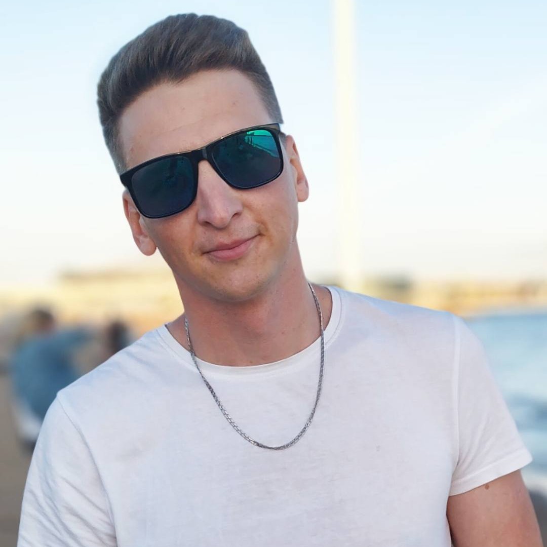 Live-Room - MacKriger